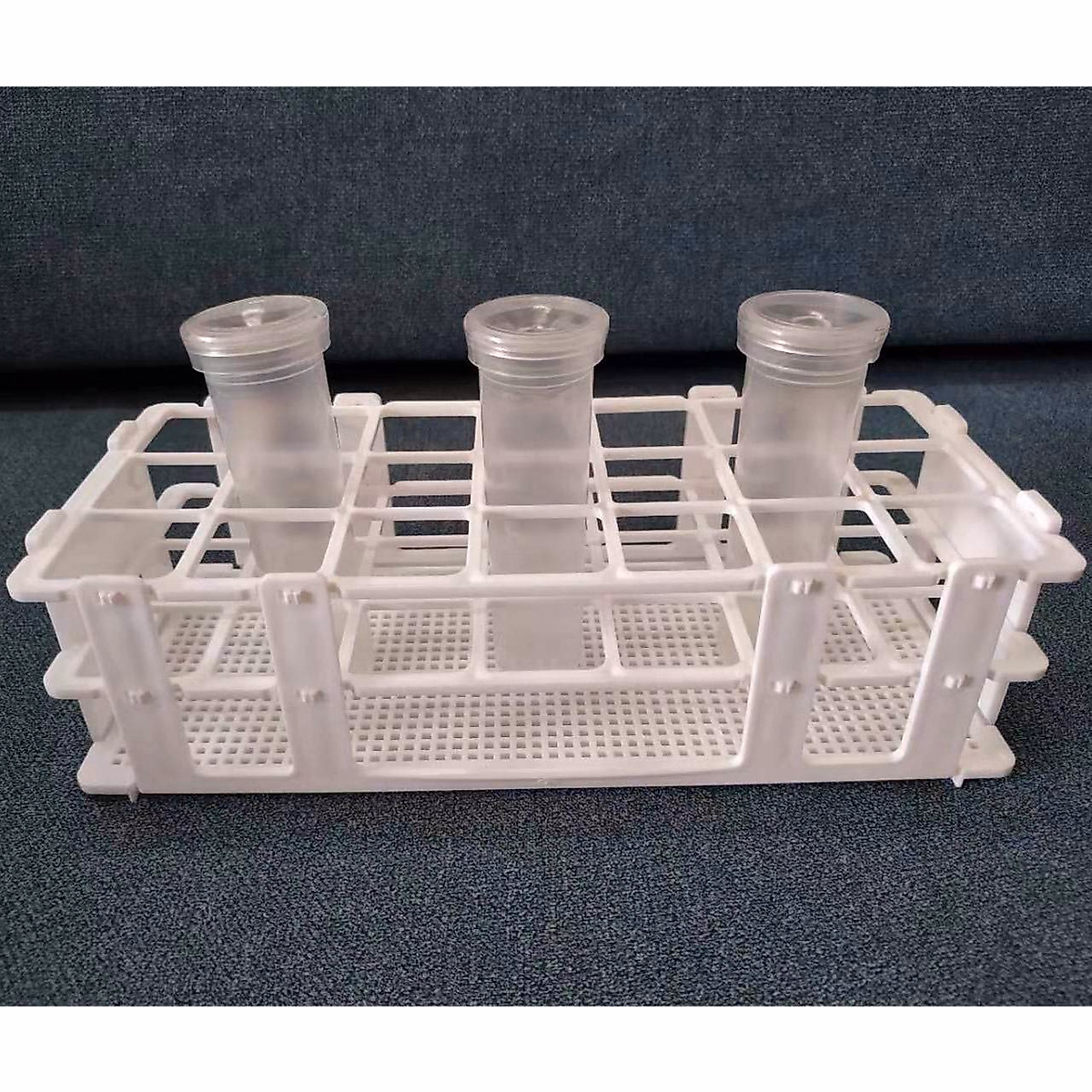 Pocomoco 3 Packs Plastic Test Tube Rack, 21 Holes Lab Test Tube Rack Holder for 30mm Test Tubes, White, Detachable (21 Holes)
