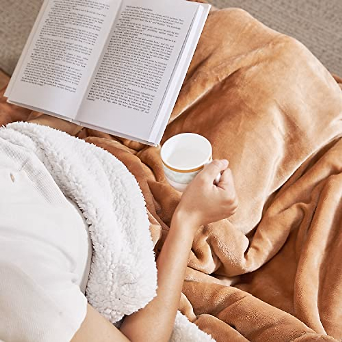 MOOFUN Sherpa Fleece Throw Blanket- 60 x 80 inches, Soft Fluffy Cozy Warm Fuzzy Machine Washable, Durable Blanket for Couch and Bed - Brown