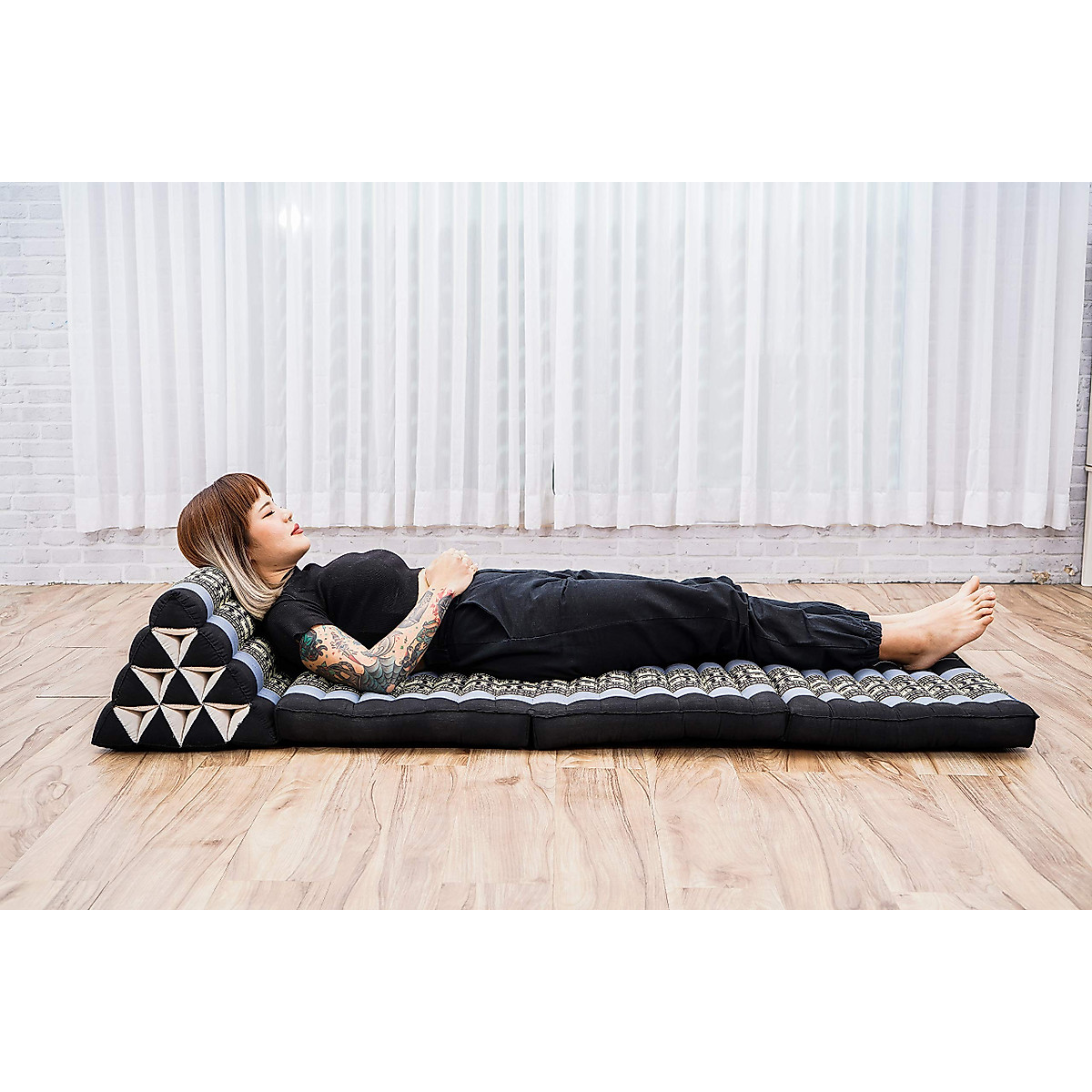 Leewadee Comfortable Japanese Floor Mattress - Thai Floor Bed with Triangle Cushion - Futon Mattress - XL Extra Wide Thai Massage Mat, 67 x 31 inches, Blue, Kapok Filling