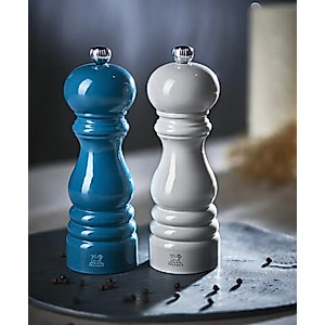 PEUGEOT - Paris Pepper Mill 18 cm - Paris Rama Collection - Classic Adjustment - PEFC Certified Wood - Made in France - Forest Green