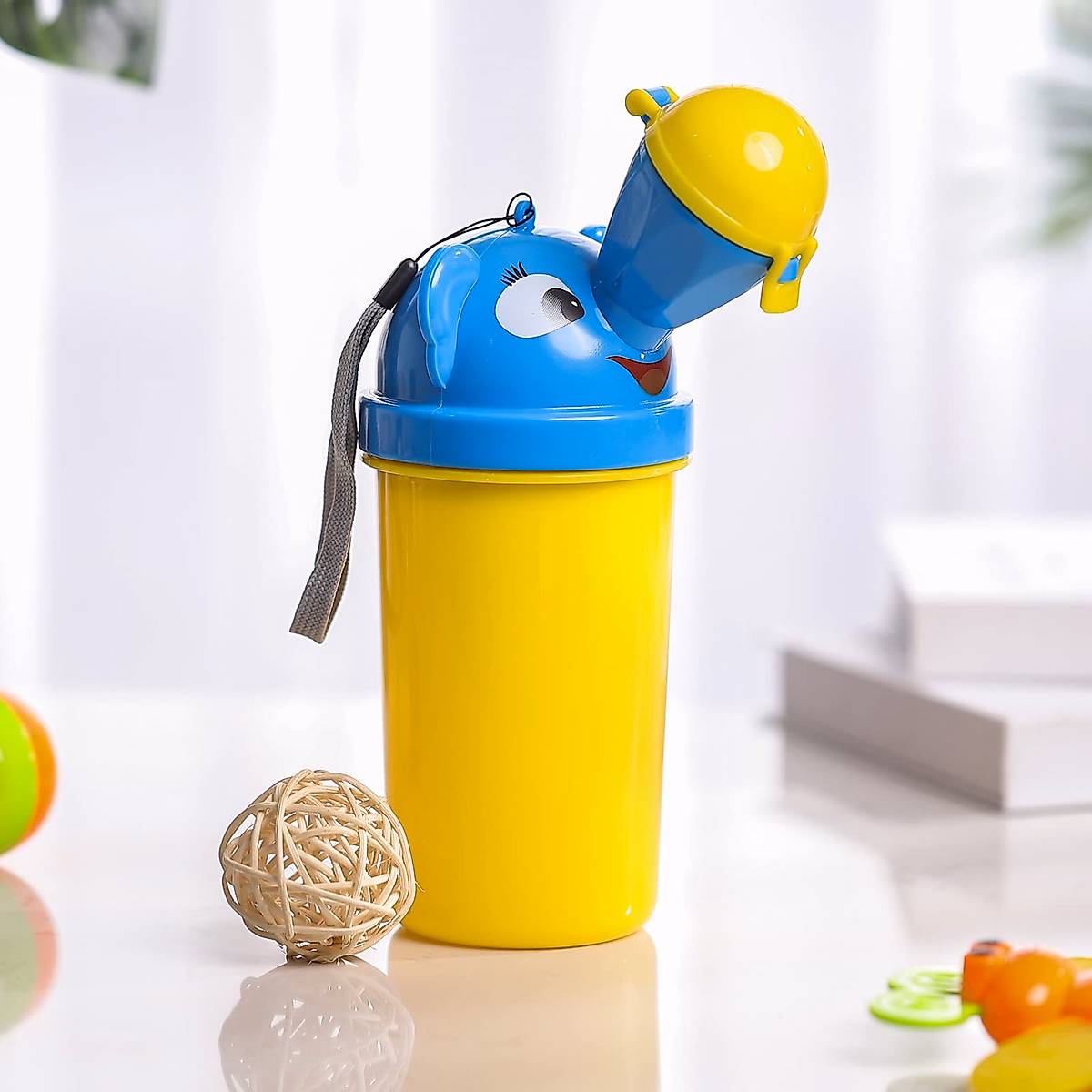 STOBOK Potty Training Urinal Portable Baby Child Potty Urinal Emergency Toilet Portable Baby Boy Emergency Urinal Potty Pee Training Cup for Camping and Car Potty Trainer