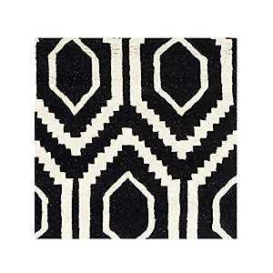 SAFAVIEH Chatham Collection 2' x 3' Black/Ivory CHT731K Handmade Geometric Premium Wool Accent Rug