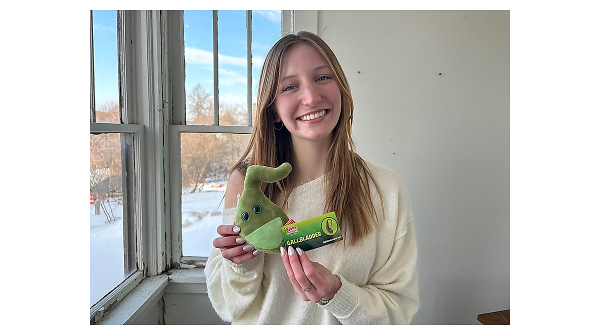Cuddle with GIANTmicrobes Gallbladder Plush Toy