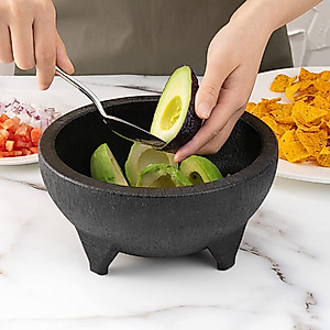 Restaurantware 56 Ounce Salsa Bowl 1 3-Legged Design Molcajete Bowl - Microwavable Dishwashable Black Plastic Salsa Bowl Shatterproof For Sauces Guacamole and Cheese Dip