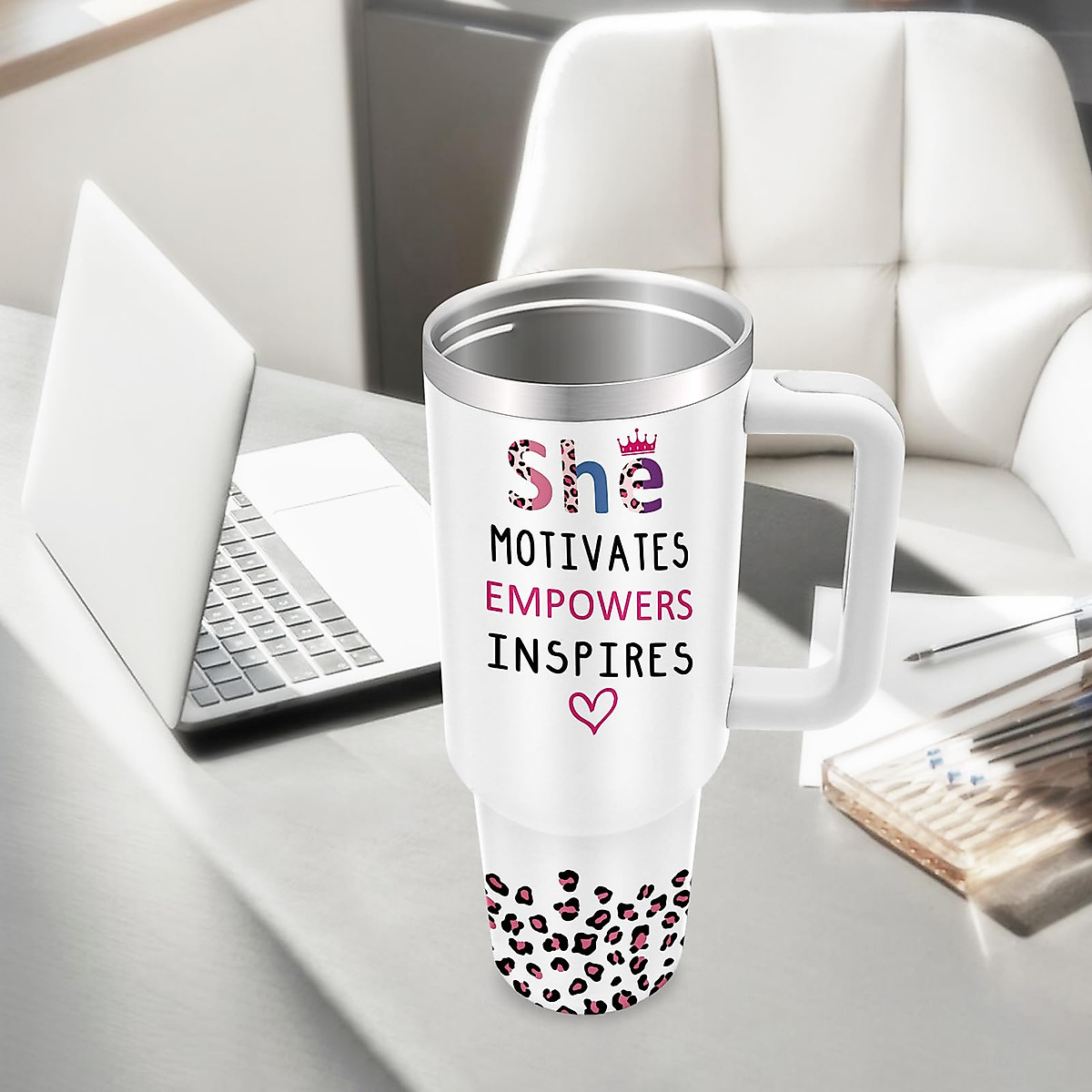 Boss Day Gifts for Her - Boss Gifts for Women - Boss Lady Gifts Tumbler, Gifts for Boss Woman, Boss Birthday Gifts for Women, Boss Gifts for Christmas, Boss Tumbler Cup (40 oz，with Lid and Straw)