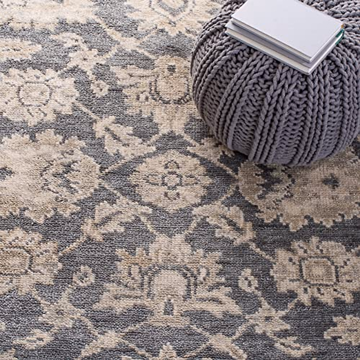 SAFAVIEH Samarkand Collection 6' x 9' Light Grey/Beige SRK106F Hand-Knotted Traditional Wool Area Rug