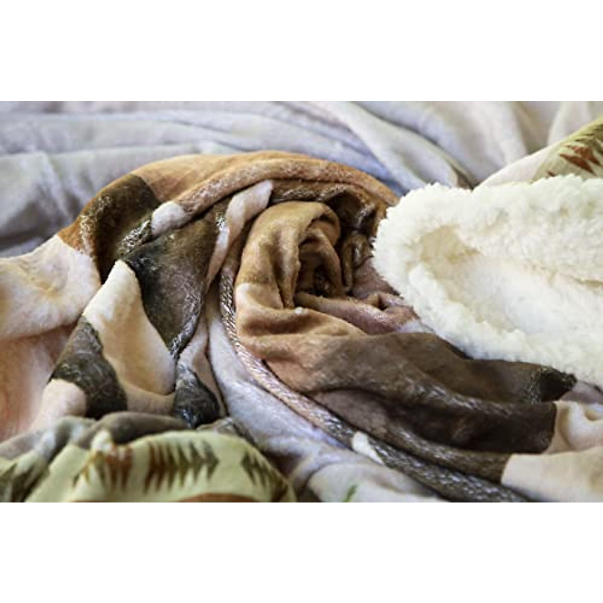 Carstens Wild Horses Western Plush Sherpa Throw Blanket 54'' x 68'', Brown