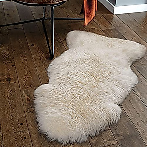 Real Sheepskin Area Rug - Single Pelt Sheep Skin Fur 2x3 Rug (Ivory White)