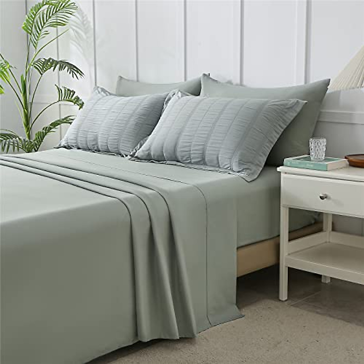 KAKIJUMN Sage Green Comforter Set Full Size, 7 Piece Bed in a Bag Seersucker Comforter and Sheet Set, All Season Soft Microfiber Complete Bedding Set(Green,Full)