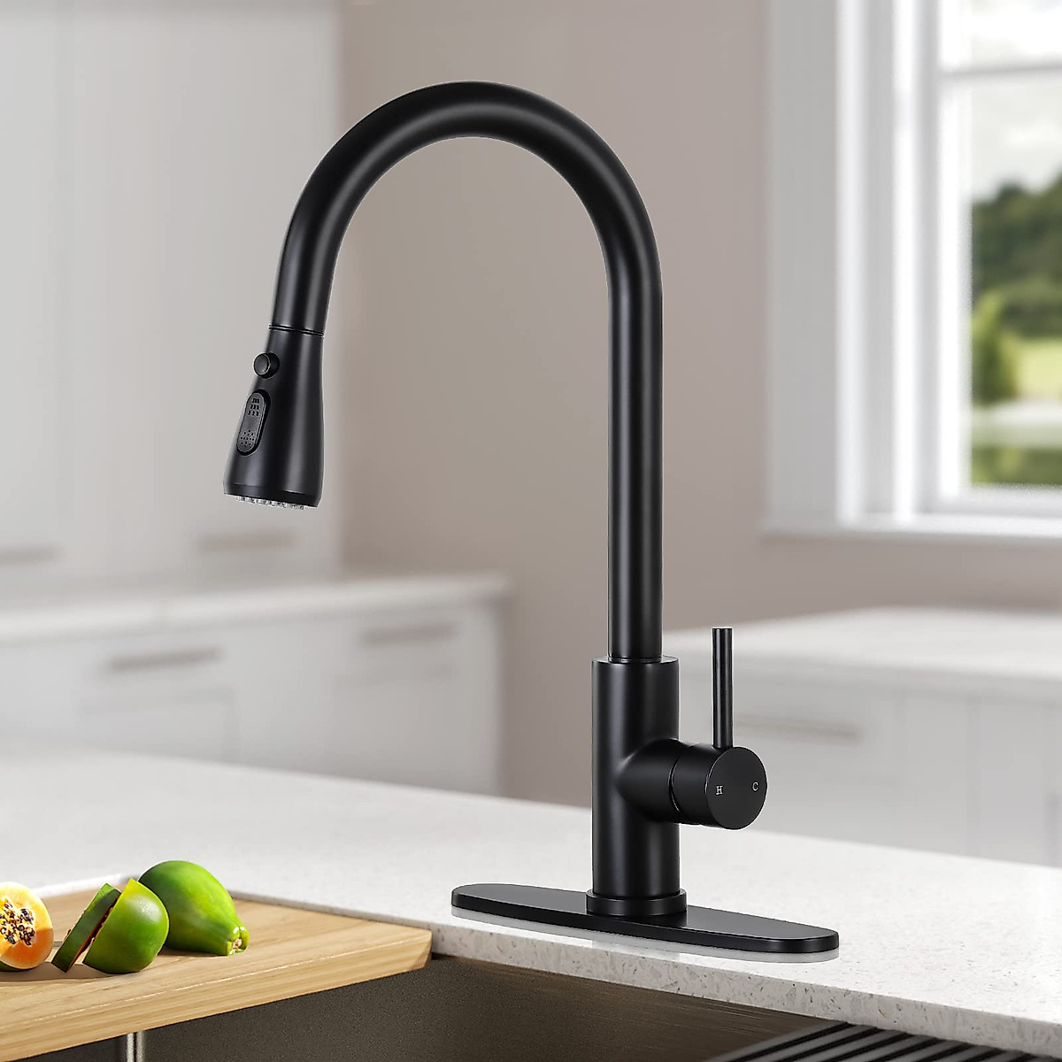 Black Kitchen Faucet, Qomolangma Kitchen Faucets with Pull Down Sprayer for Kitchen Sink, Stainless Steel Single Handle Kitchen Sink Faucet Matte Black