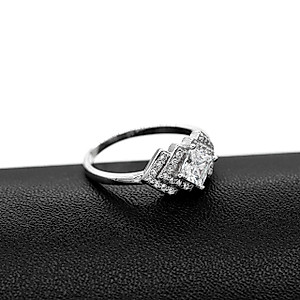 Uloveido Princess Cut Lab Created Diamond Wedding Engagement Ring Square CZ Rings Anniversary Party Prom Gifts (Size 9) WX015