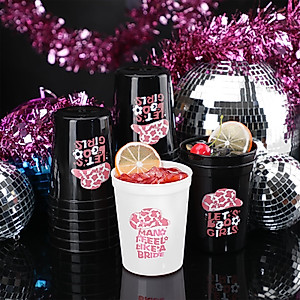 Norme 16 Pcs Let's Go Girl Party Cups Bachelorette Party Supplies Man I Feel Like a Bride Party 16 oz Reusable Black White Plastic Bride Cup for Bridesmaid Bridal Shower Wedding Decorations Favors