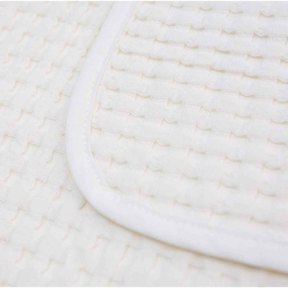 lulujo Soft Cotton Baby Blanket, Waffle Weave (Vanilla)