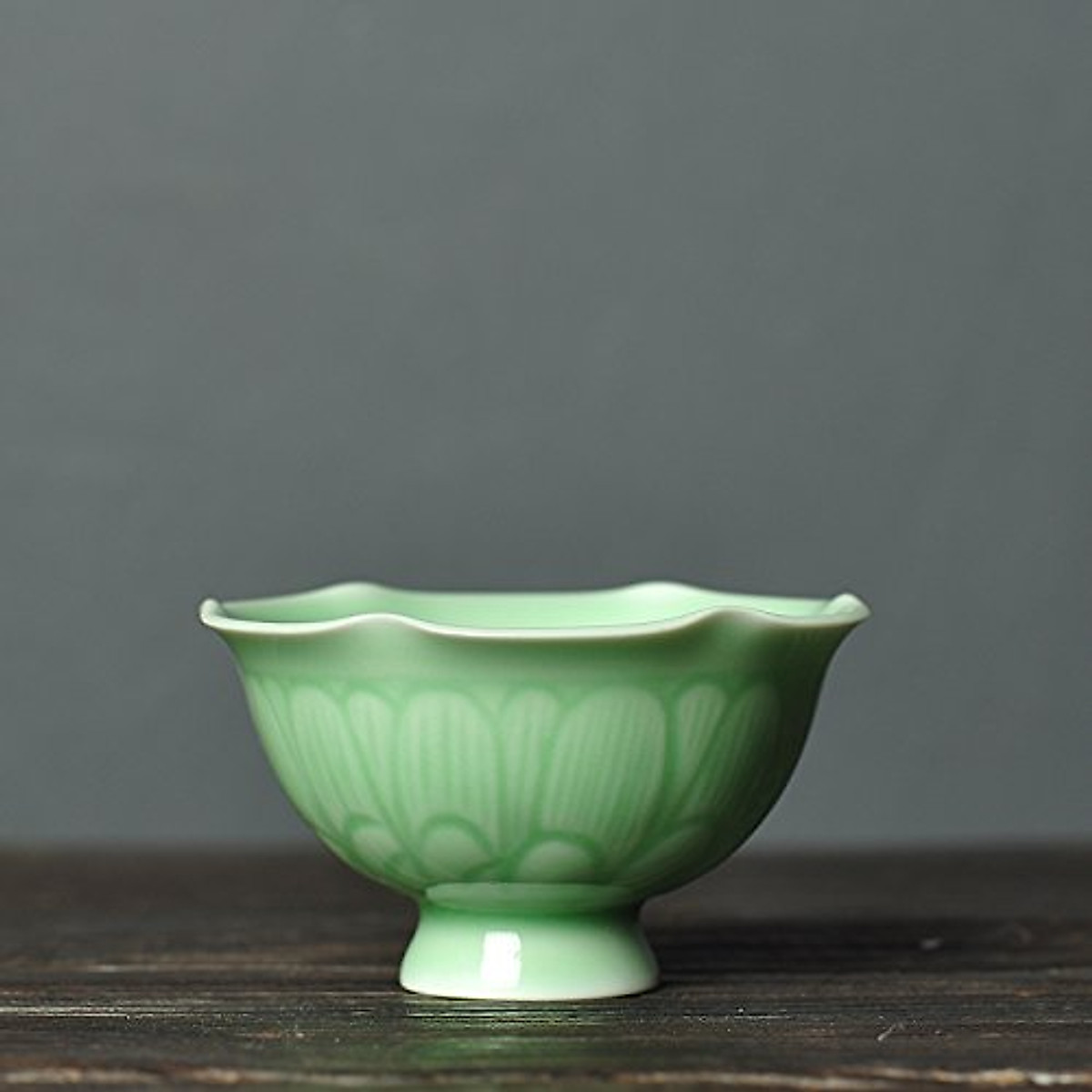 Celadon Kung Fu Teacups 2.5-Ounce Intaglio with Lotus Sake Cups (Green)