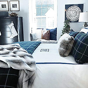 Double Sided Faux Fur Throw Blanket Silky Soft Oversized Afghan Machine Washable, Grey Striped Mink Chinchilla Shadow Fox (Light Grey, 55Wx70L)