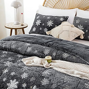 YIRDDEO Grey Duvet Cover Queen with Silver Snowflake 3 Pieces Christmas Bedding Duvet Cover Sets for Queen Size Bed Soft Microfiber Duvet Winter Plush 2 Pillow Cases