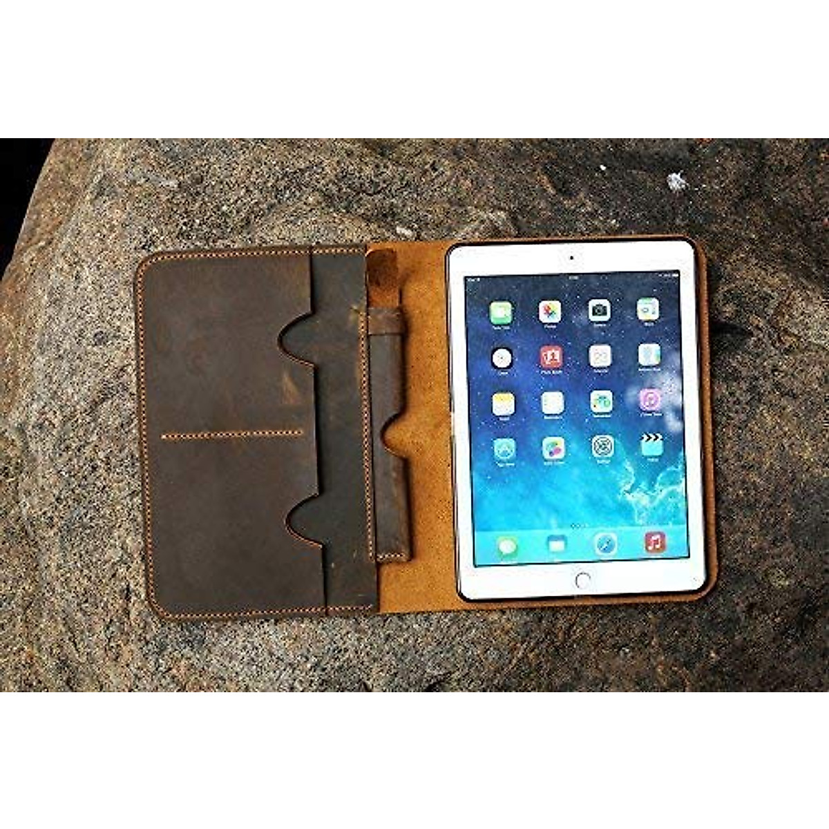 Personalized distressed leather iPad cover case for iPad Pro 9.7 11 12.9 Leather iPad portfolio case for 2019 iPad Air 10.5 inch IDP97SPNC