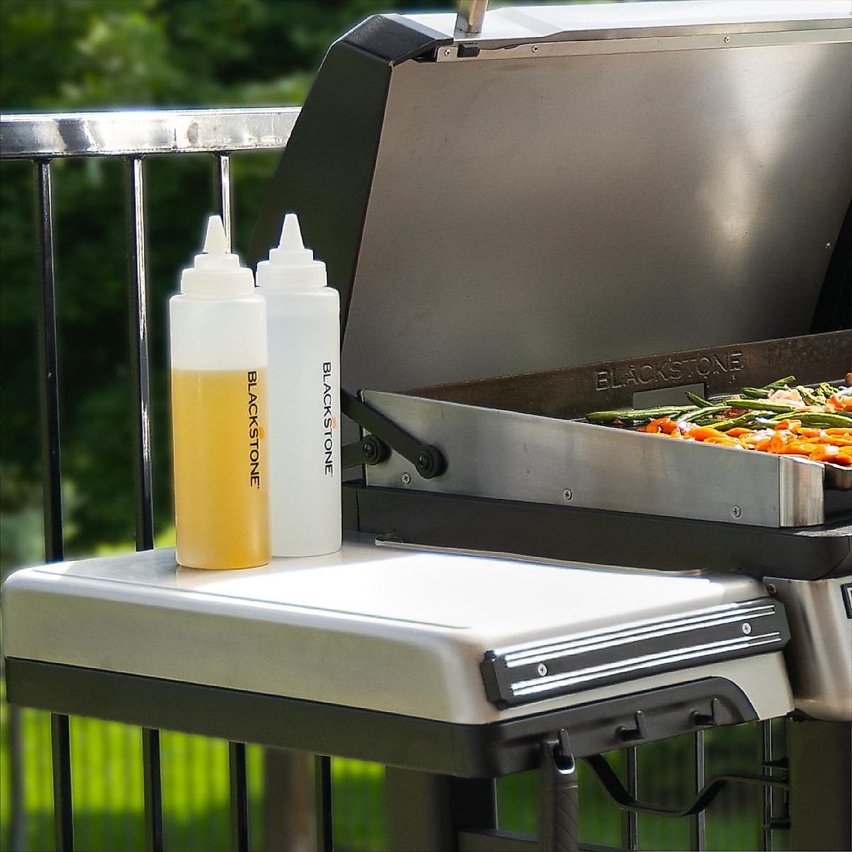 Blackstone 5071 Premium Leak-Free 32 oz Large Set of 2 Durable Clear Food Dispenser Squeeze Squirt Bottle Griddle Accessory with Cap for Sauces, Oil, Condiments,Salad Dressings, Water