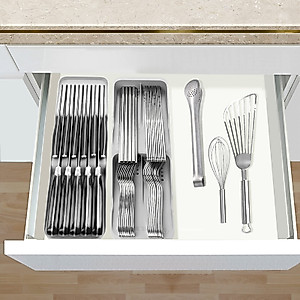 Kitchen Drawer Silverware Organizer, Utensil Holder/Cutlery Tray and Knive Block for Cutlery Flatware Spoon Knive Fork, Classic Small Partition Storage (Gray)