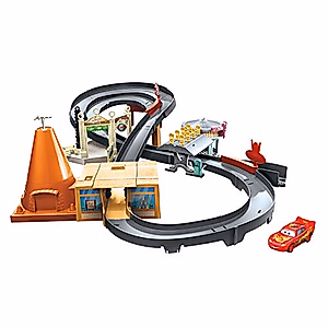 Disney Cars Toys Race Around Radiator Springs Playset
