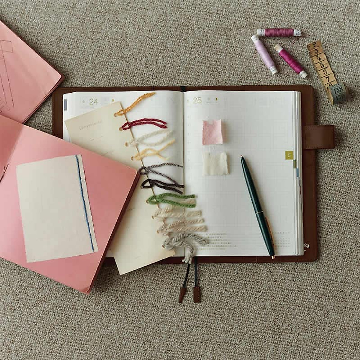 Hobonichi Techo Cousin Cover [A5 Cover Only] Classic Fabrics: Wildflowers