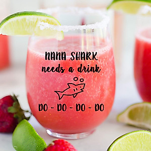Nana Shark Needs a Drink Do Do Do Do Funny Novelty Stemless Wine Glass with Sayings - Gifts for Grandmas - Birthday, Holiday, Mothers Gifts