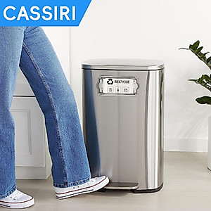 Recycle Stickers for Trash Bins - 4-Piece Set, Recycle Sticker Standard Garbage Signs Sticker, Trash and Recycle Stickers Waterproof Strong Adhesive, Recycling Stickers for Trash Can (Round)