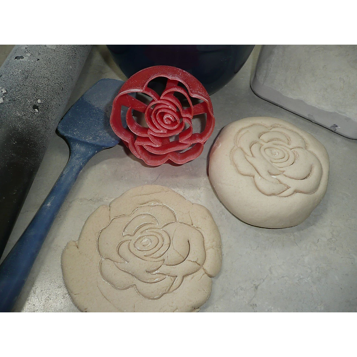 ROSE FLOWER DESIGN PATTERN CONCHA CUTTER MEXICAN SWEET BREAD STAMP MADE IN USA PR4518 Red