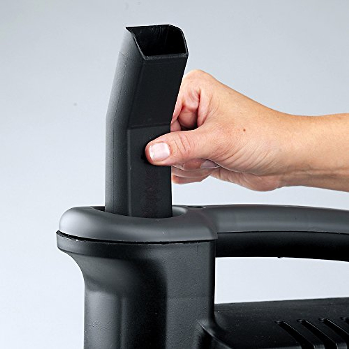 RIDGID Wet Dry Vacuums VAC4000 Powerful and Portable Vacuum Cleaner, Includes 4-Gallon, 5.0 Peak Horsepower Wet Dry Auto Vacuum Cleaner for Car, Dusting Brush, Car Nozzle, and Claw Nozzle