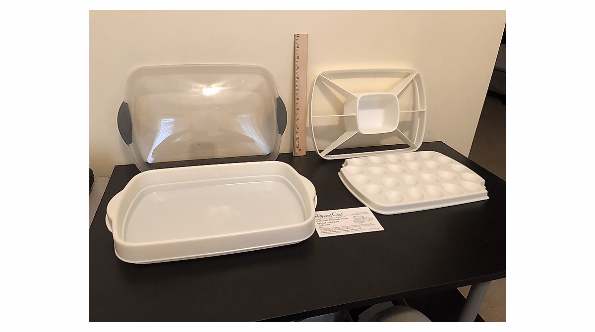 Pampered Chef Chillzanne: Versatile Serving & Storage Tray