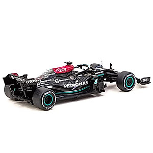 AMG F1 W12 E Performance #44 Lewis Hamilton Winner Formula One F1 British GP (2021) with Number Board Global64 Series 1/64 Diecast Model Car by Tarmac Works T64G-F037-LH1