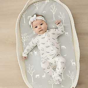 Stretch Ultra Soft Fitted Bassinet Sheet Set 2 Pack, Universal Fit for Bassinets Baby Cradle Moses Basket Oval Rectangle Mattress Safe and Snug, Pretty African Savannah Animals Pattern