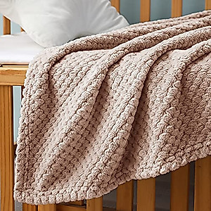 Exclusivo Mezcla Fleece Throw Blanket, Super Soft and Warm Blankets for Couch, Sofa and Bed Waffle Textured, Cozy, Fuzzy and Lightweight (Camel, 40x50 Inches)