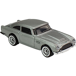 Hot Wheels Toy Cars 5-Pack, Set of 5 Fast & Furious Race & Drift Cars in 1:64 Scale with Exclusive Decos (Styles May Vary)