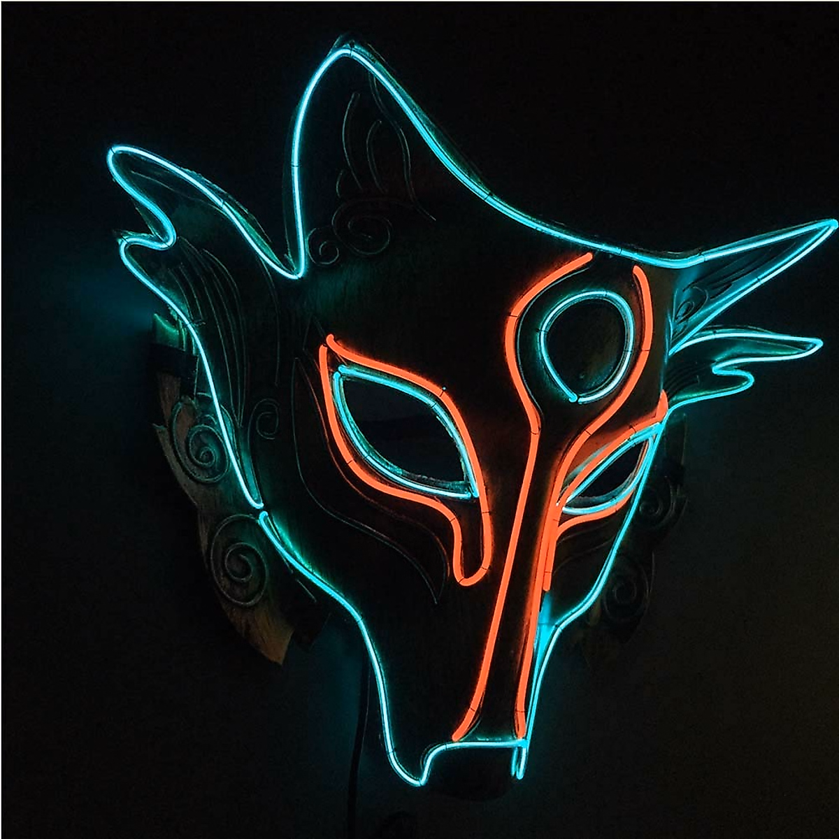 Amosfun Halloween Wolf LED Mask Wolf Head Light Up Mask Animal Costume Mask Halloween Cosplay Face Cover (Without Battery) Gold
