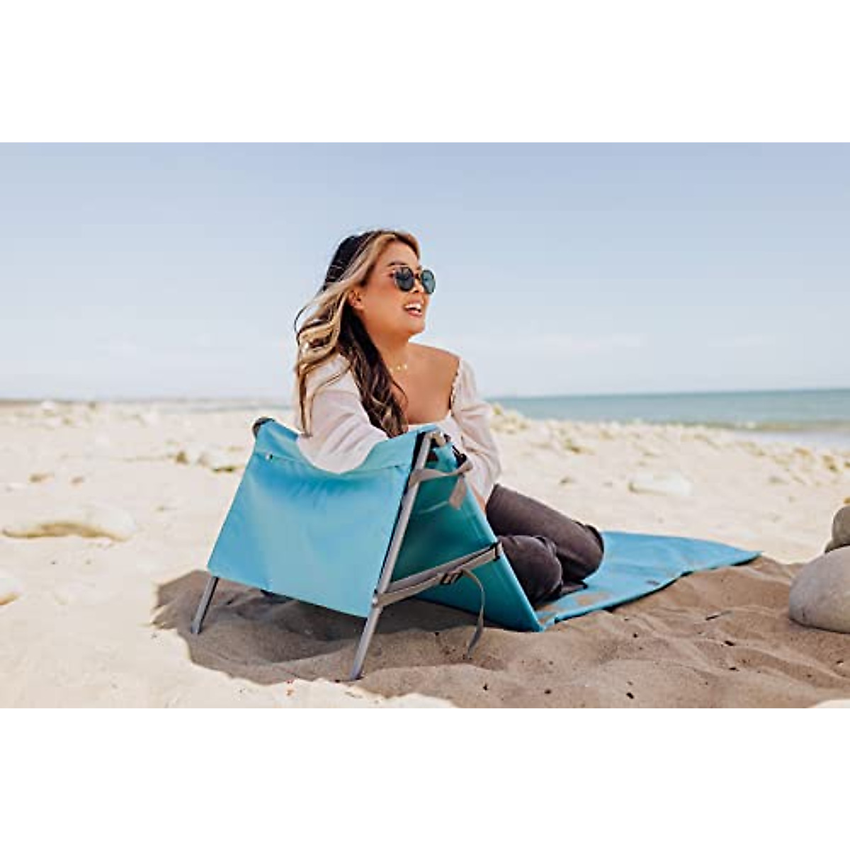 ONIVA - a Picnic Time brand Beachcomber Portable Beach Mat, Soft Beach Lounger, Backpack Beach Chair & Tote