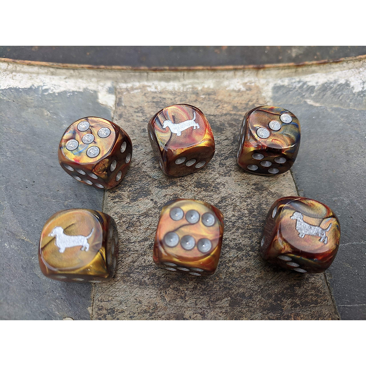 Petmywiener.com Exclusive Dachshund Playing Dice, Etched Dachshund Design (6 dice)