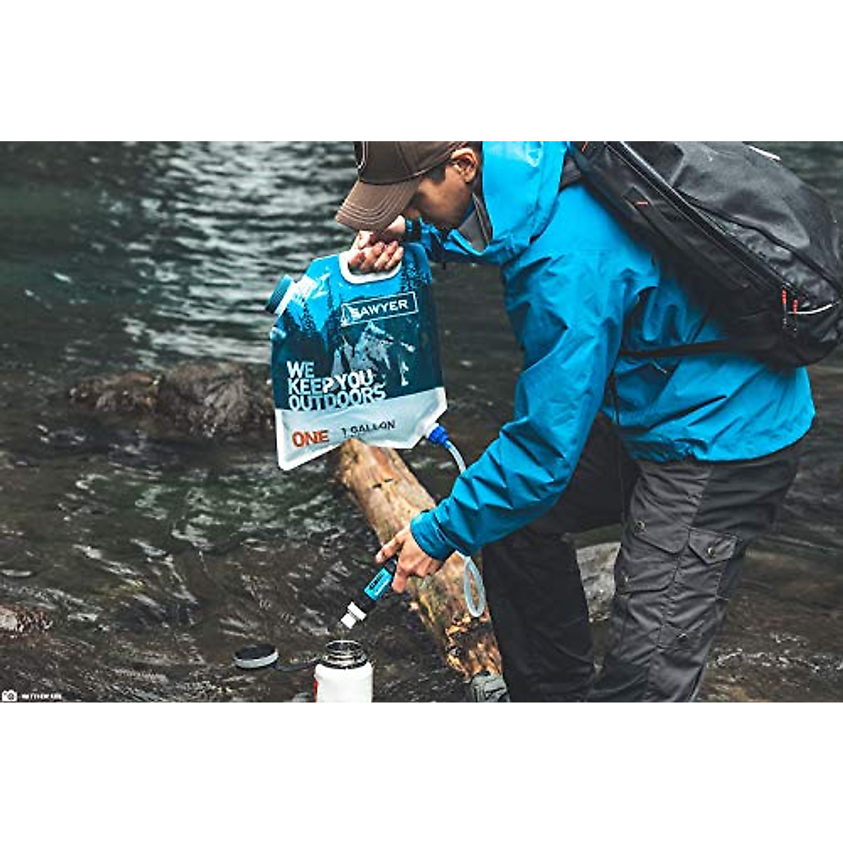 Sawyer Products SP160 One Gallon Gravity Water Filtration System w/Dual-Threaded Mini Filter, Blue/White/Clear