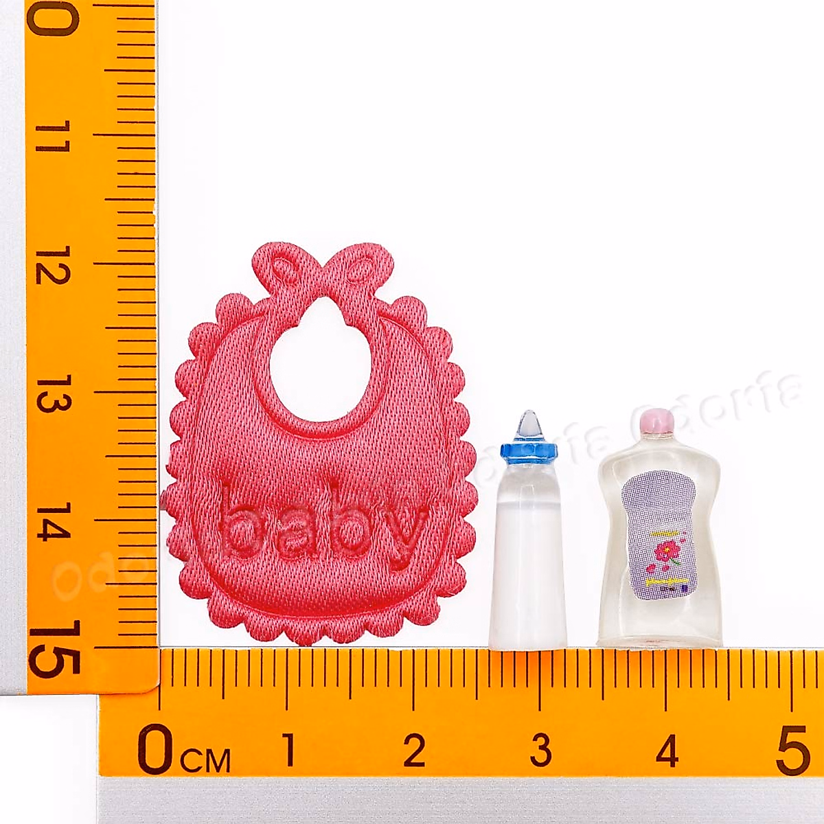 Odoria 1/12 Miniature Baby Bottles Bibs Dollhouse Nursery Accessories