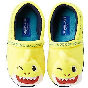 Nickelodeon Kids Baby Shark Slippers - Baby Shark Plush Slip-On Fuzzy Slippers (Boys/Girls), Size 7-8 Toddler, Yellow