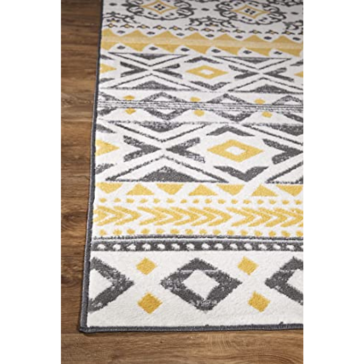 Rugshop Leiria Bohemian Geometric Area Rug 5' x 7' Yellow