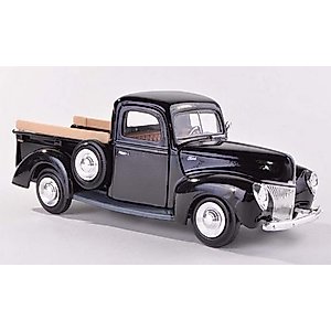 1940 Ford Pickup Truck Black 1/24 Diecast Model Car by Motormax