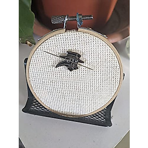 Plague Doctor Needle Minder