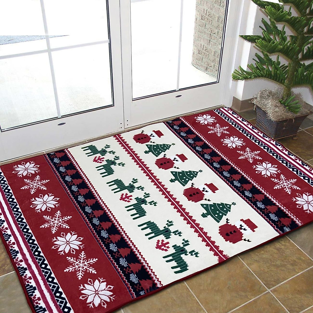 Christmas Area Rugs 4x6 Machine Washable High Traffic Xmas Door Mat Non-Slip Floor Carpet for Living Room Dining Room Bedroom Entryway & Hallway, Snow Print