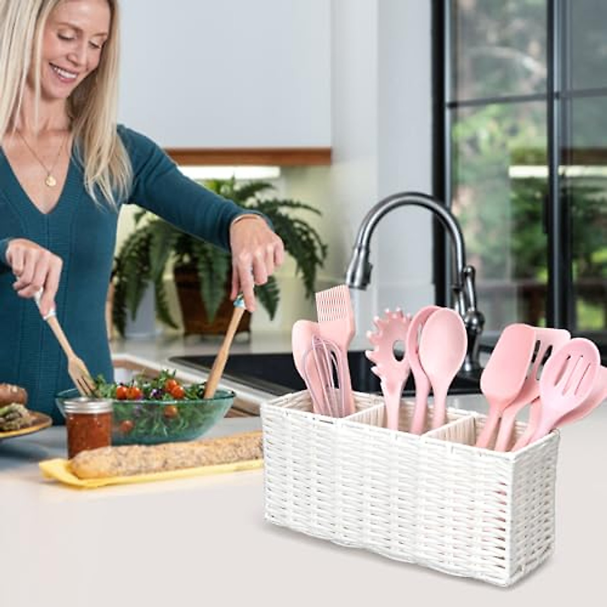 Ayiaren Wicker Silverware Cutlery Holder Flatware Caddy Kitchen Utensils Holder for Countertop Silverware Organizer Storage Containers Spoon Knives Fork Holder White Flatware Silverware Caddies