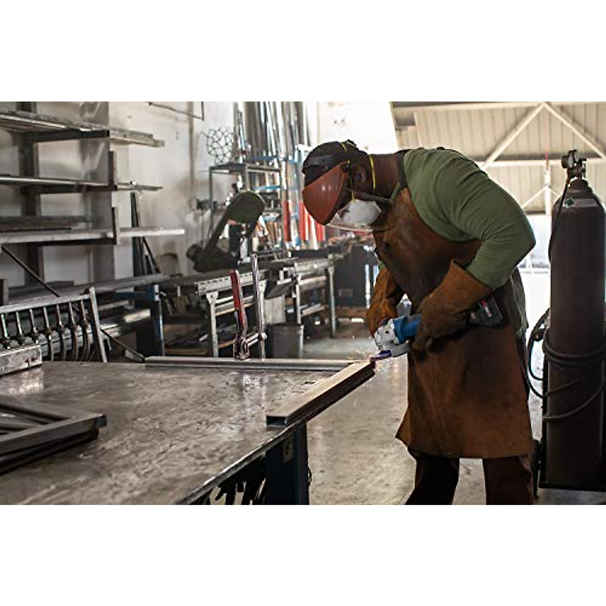 BOSCH FDX2960040 1-Piece 6 In. X-LOCK Flap Disc 40 Grit Compatible with 7/8 In. Arbor Type 29 for Applications in Metal Blending and Grinding