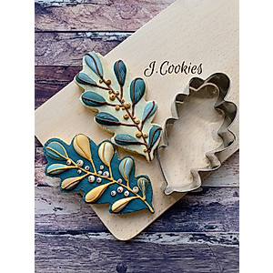 LILIAO Fall Thanksgiving Cookie Cutter Set, 7 Piece, Pumpkin, Turkey, Maple Leaf, Oak Leaf, Turkey Leg, Squirrel and Acorn Biscuit Cutters, Stainless Steel