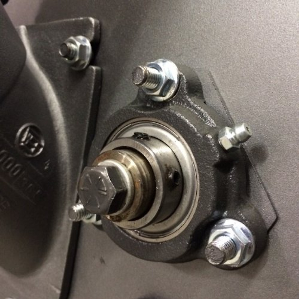 Patriot Products CSV-3100B 10 HP Briggs & Stratton Gas-Powered Wood Chipper/Leaf Shredder