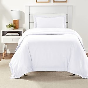 Amazon Basics Lightweight 2 Piece Microfiber Duvet Cover Set with Zipper Closure, Twin/Twin XL, Bright White, Solid