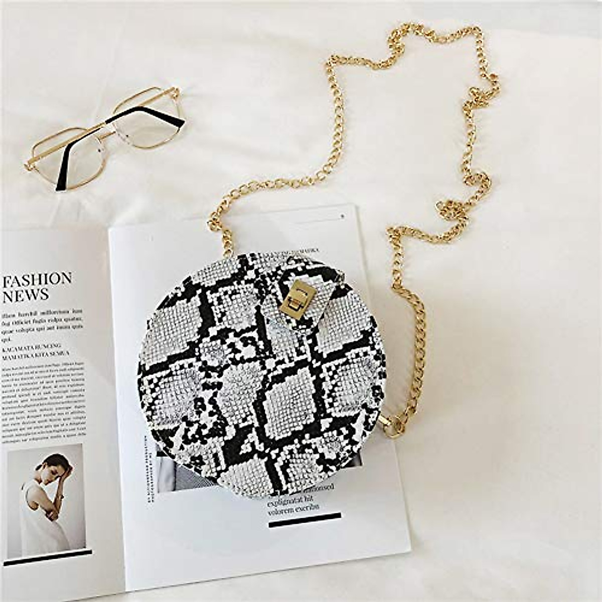 abigail paige Fashion Crossbody Bag Snakeskin Shoulder Bag with Chain Strap for Women (white), Small